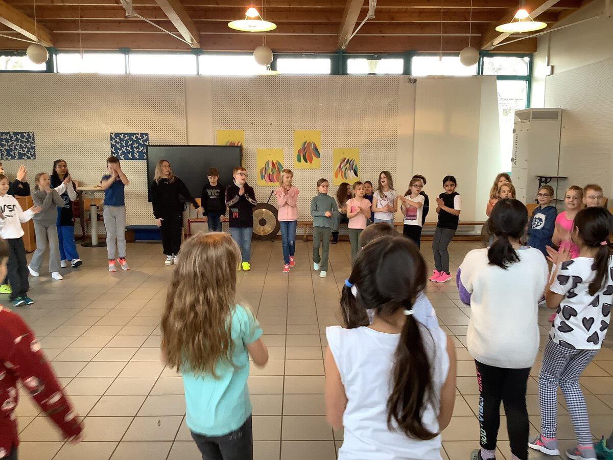 Tanzprojektwoche aller Klassen 2024 - Südschule